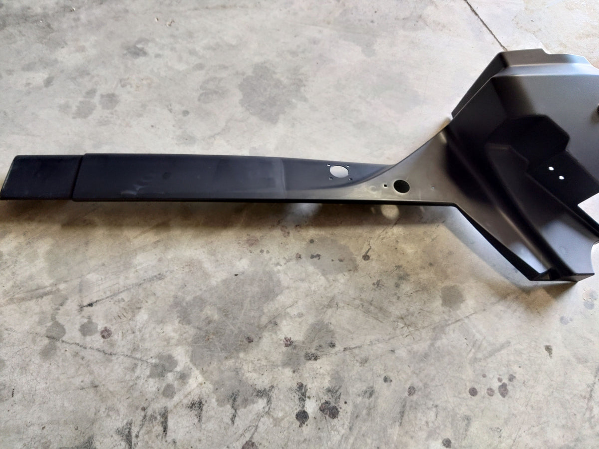 International Navistar LH panel modesty assembly with block 6126070C93 ...