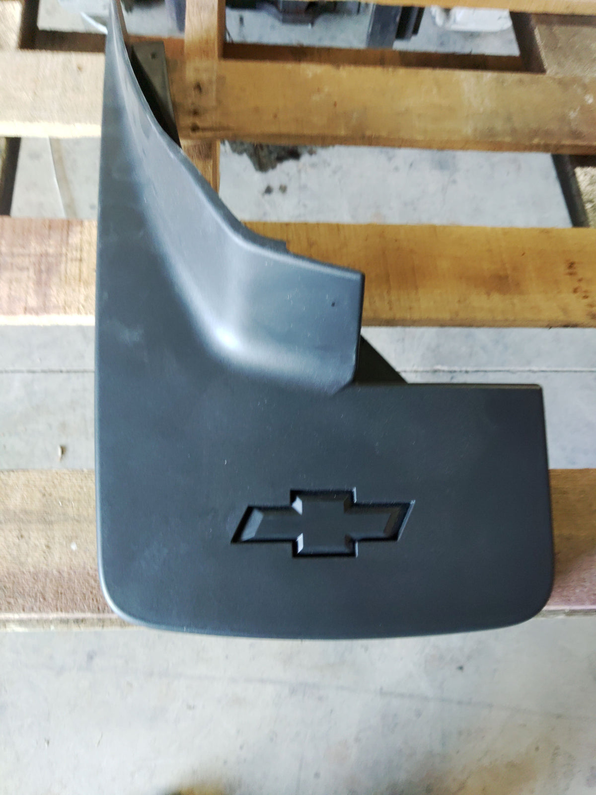 GM driver LH rear mud flap 2014-2019 22894881 new OEM part — North ...