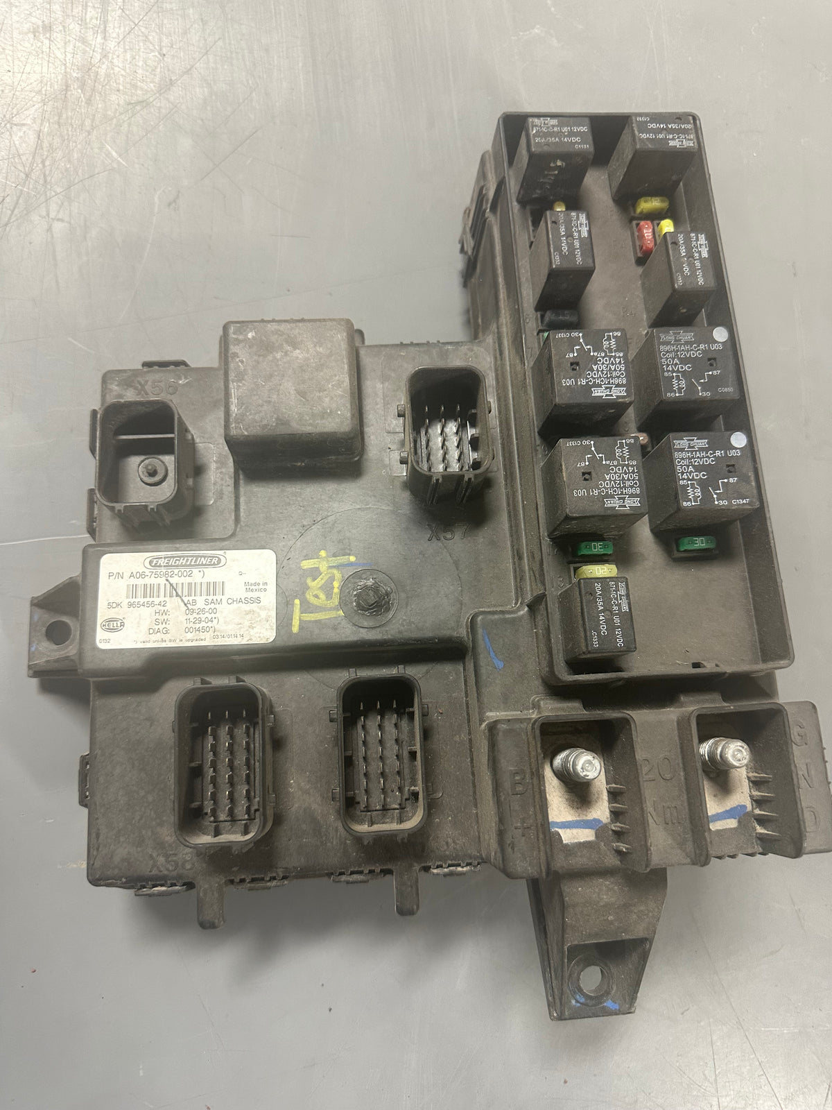Freightliner 2008-2018 SAM module fuse panel A0675982002 used part ...