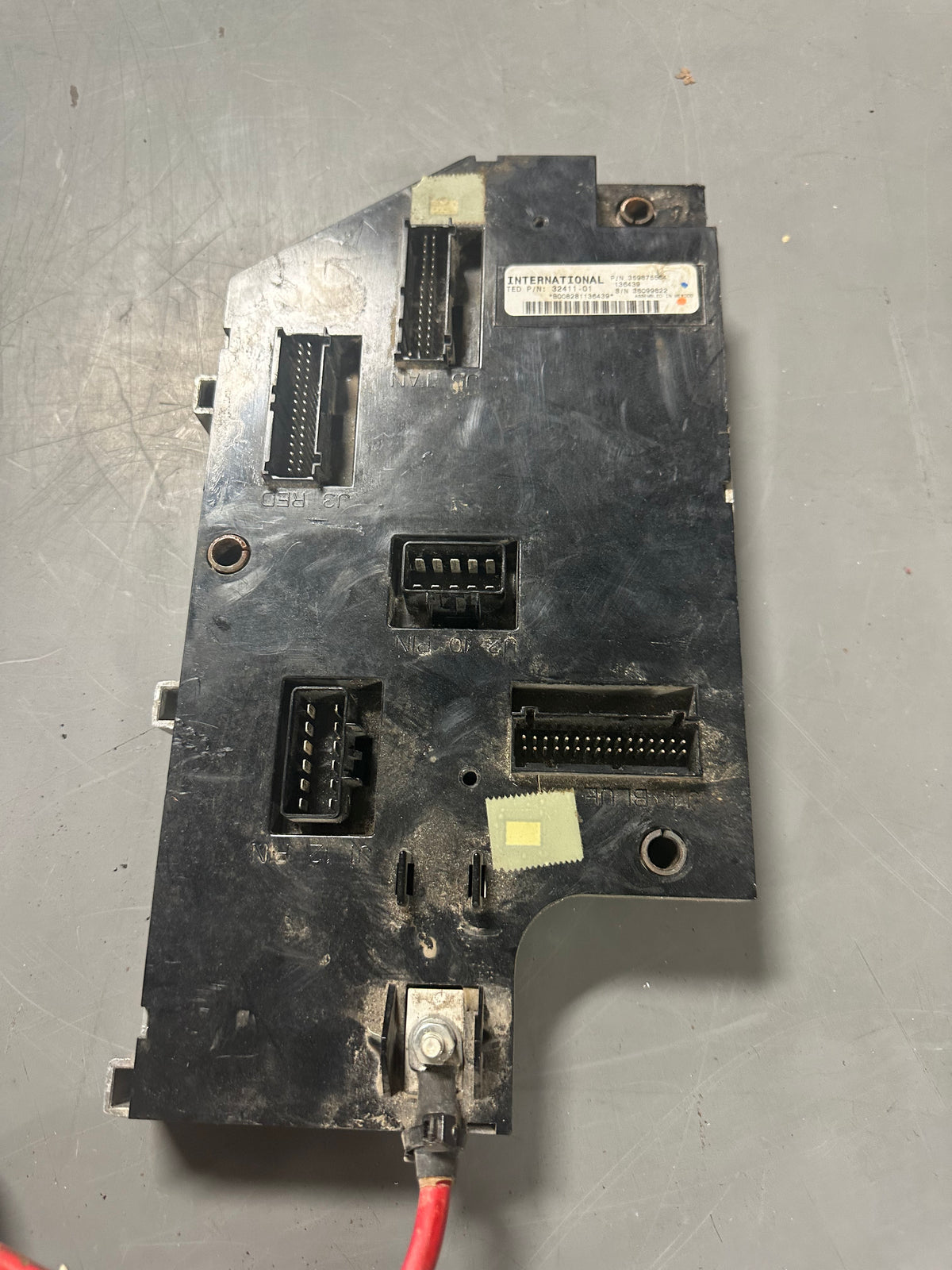 International BCM/ECM 32411-01 used part 3598755C4 — North Georgia ...