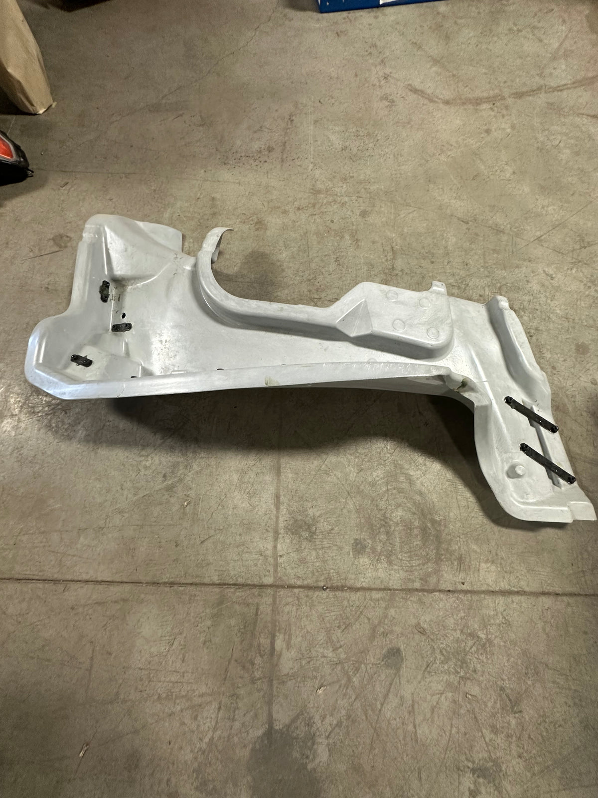 Freightliner hood reinforcement 17-15292-003 RH side OEM part — North ...