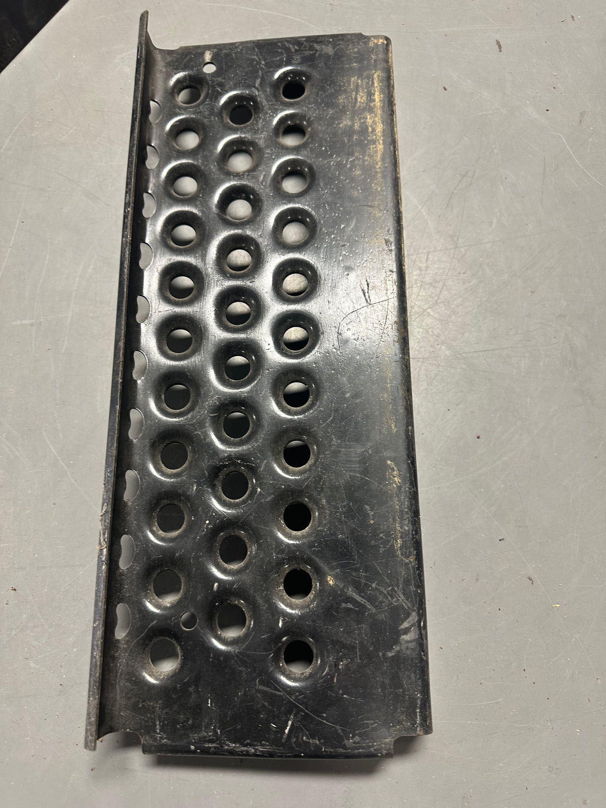 International step 1654258C2 OEM part — North Georgia Trucks and Parts