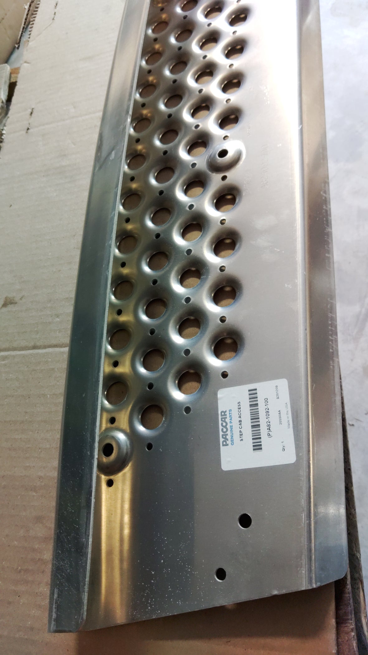 Paccar Kenworth step cab access A82-1092-100 new OEM part — North ...