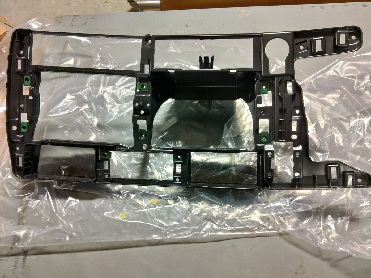 Kenworth t-680 Dash B-panel reinforcement S77-1039-2901 — North Georgia ...