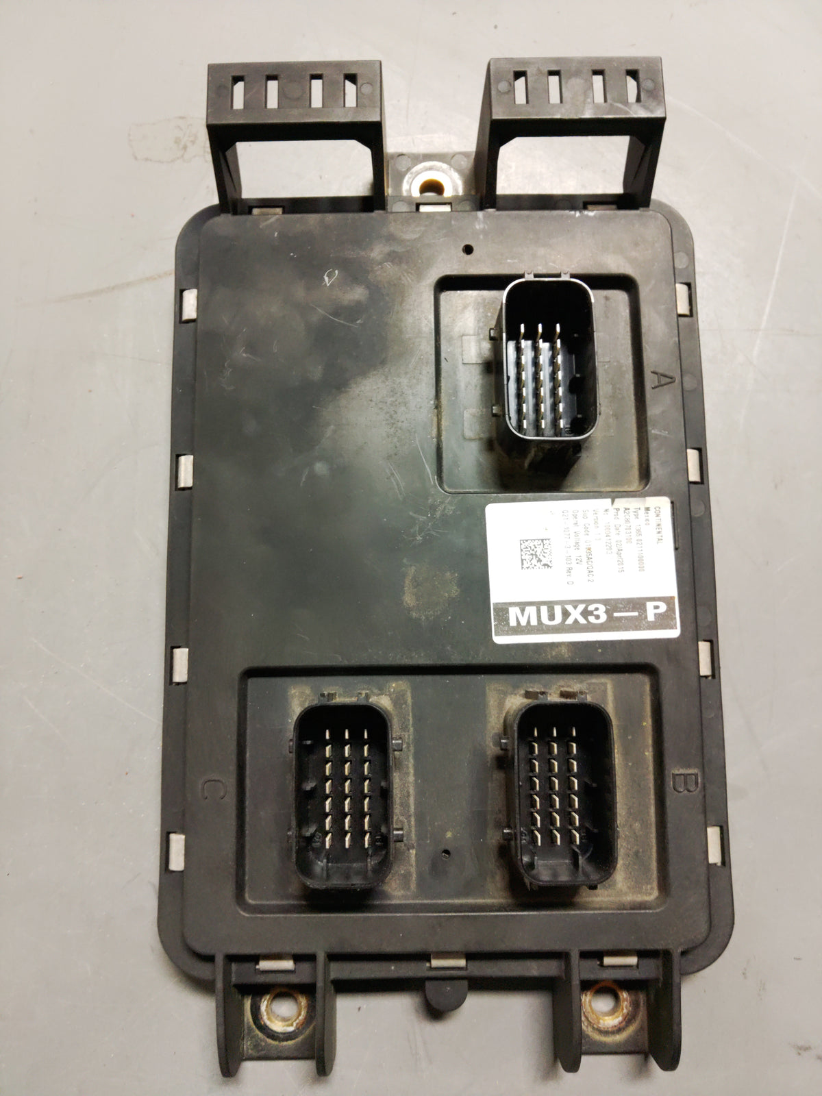 Peterbilt Q21-1077-3-103 Chassis Control Module used OEM part — North ...