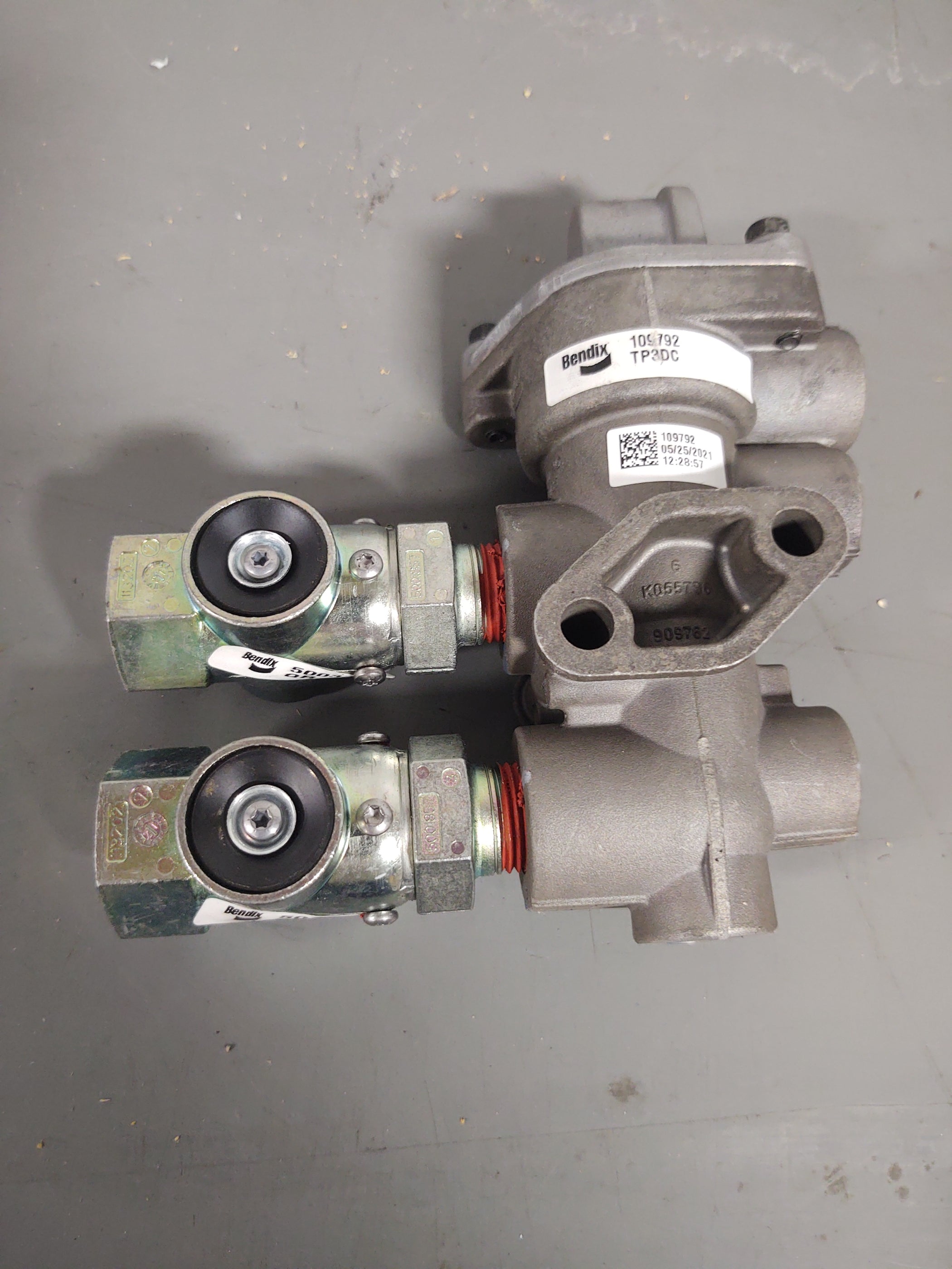 Bendix TP-3DC Trailer Protection Valve 109792 New Old Stock Part ...