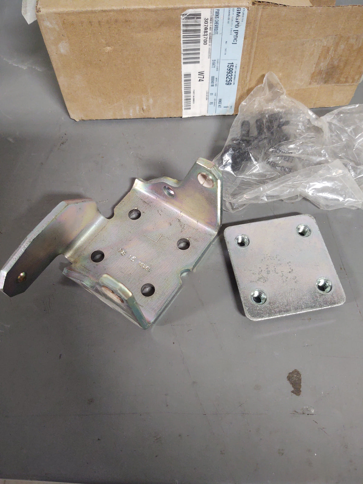 General motors hinge kit LH 15993259 New Old Stock Part — North Georgia ...