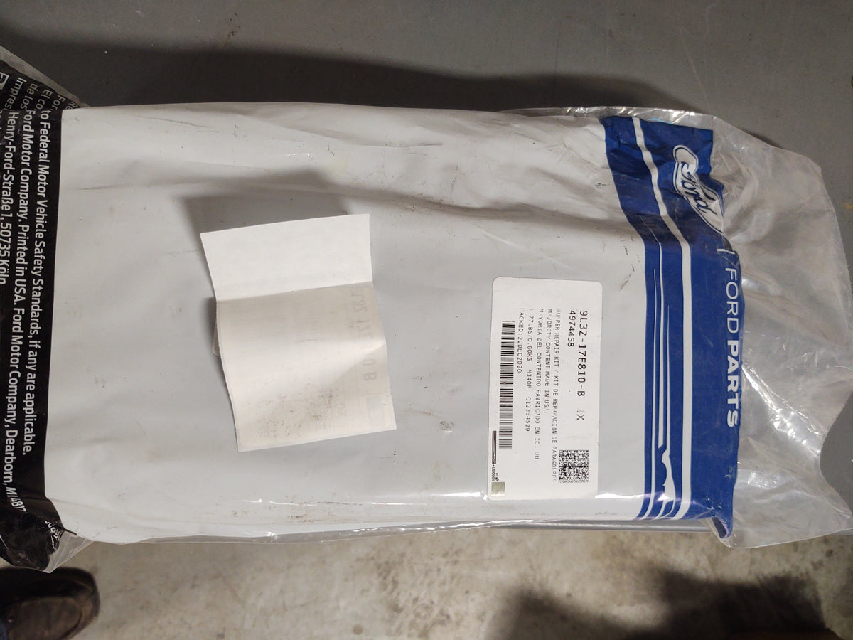 Ford bumper repair kit 9L3Z-17E810-B New Old Stock part — North Georgia ...