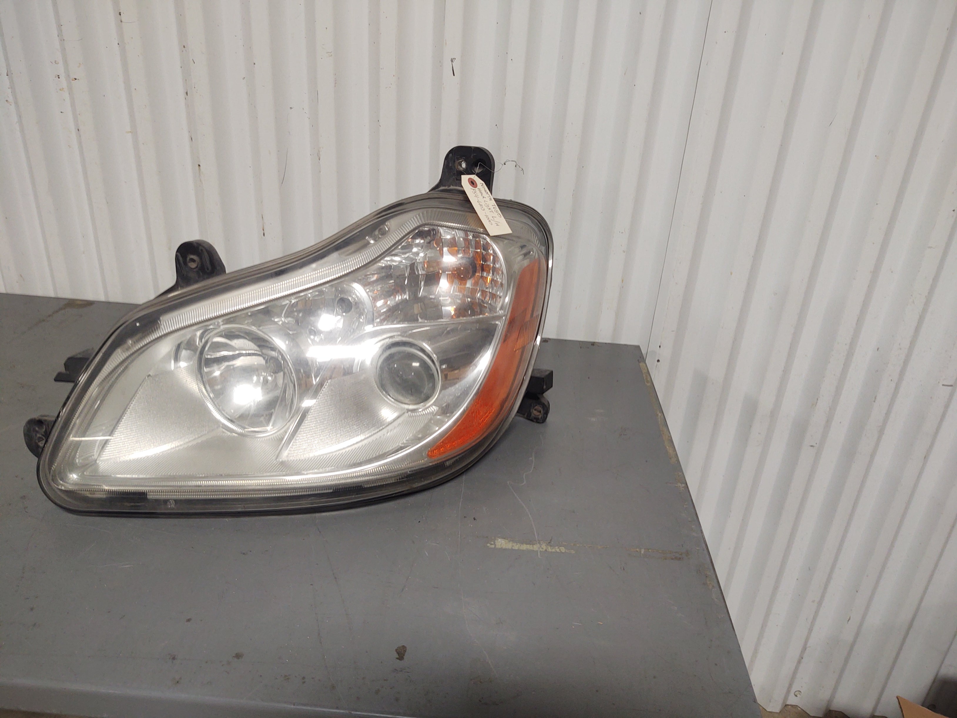 Kenworth T680 P54-6103-1000 Head Light L/H New Part — North Georgia ...