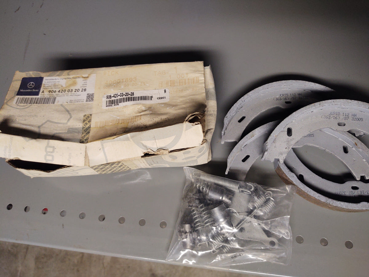 Mercedes Brake Shoe A 906 420 032028 Genuine OEM New Part — North ...