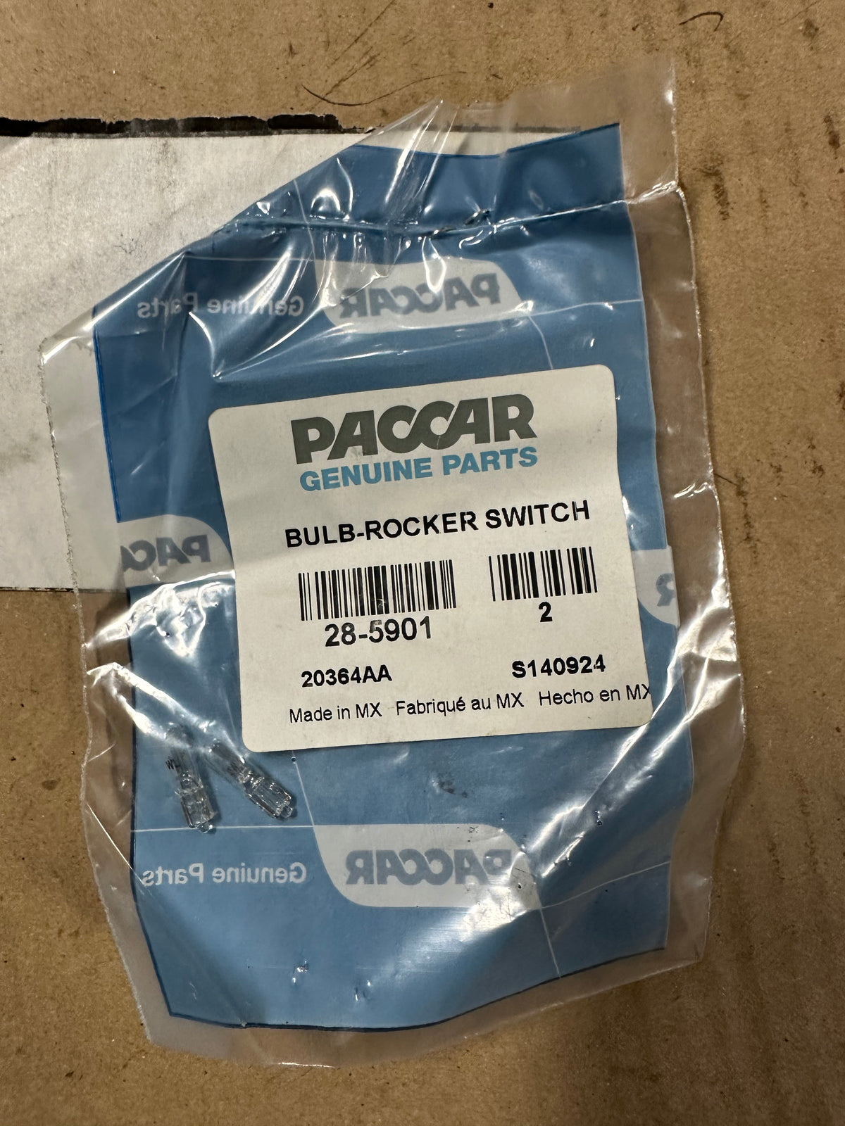 Paccar 28-5901 Bulb Rocker Switch New OEM Part — North Georgia Trucks ...